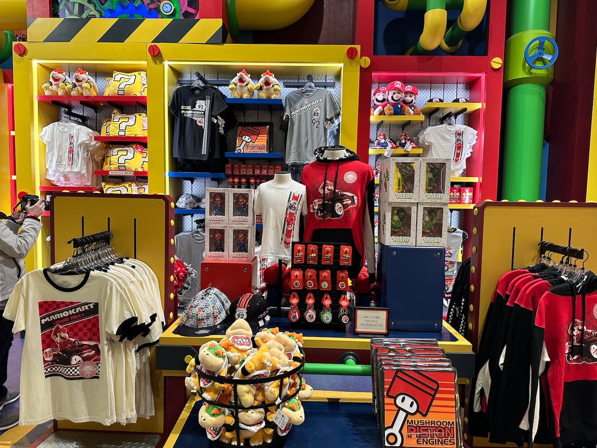 Super Nintendo World just opened in Hollywood: Here's everything to see ...