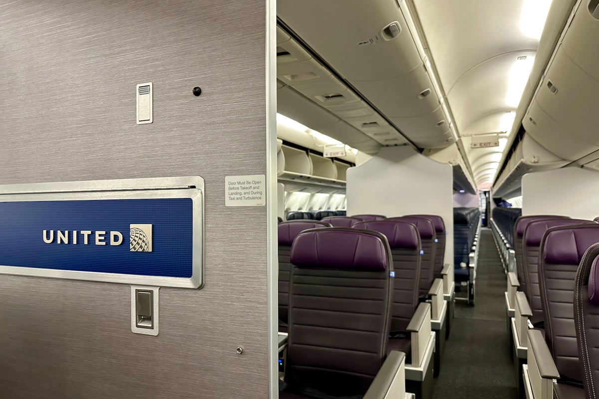 1st look: United's new Boeing 767-300 configuration with Premium Plus ...