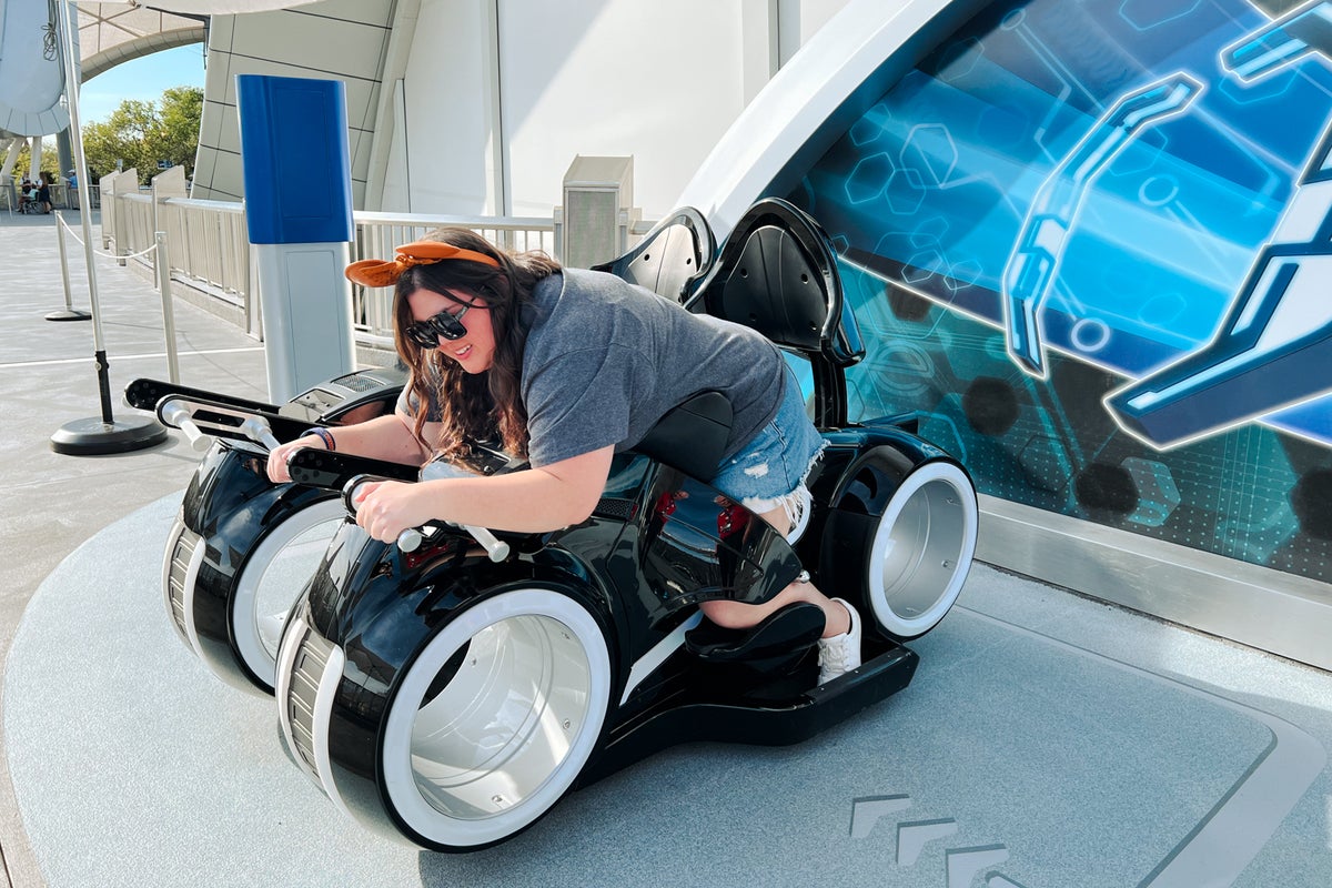 Dear theme parks, it’s time to get on board with size-inclusive roller ...