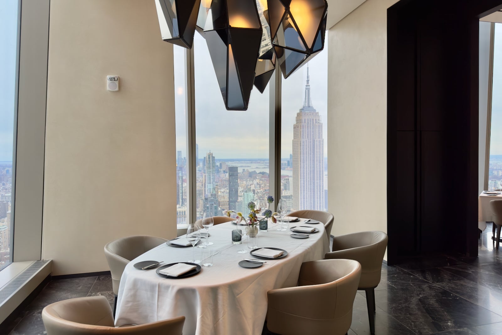 What it's like having dinner at the new American Express Centurion New ...