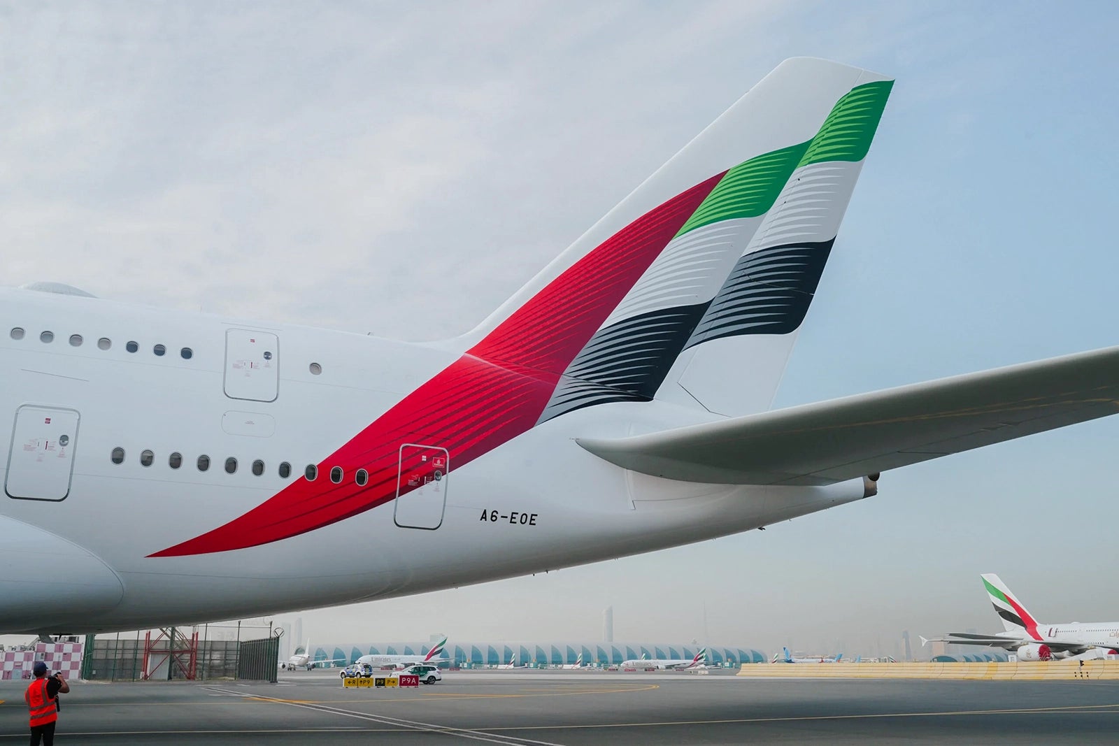 Emirates reveals stylish new livery - The Points Guy