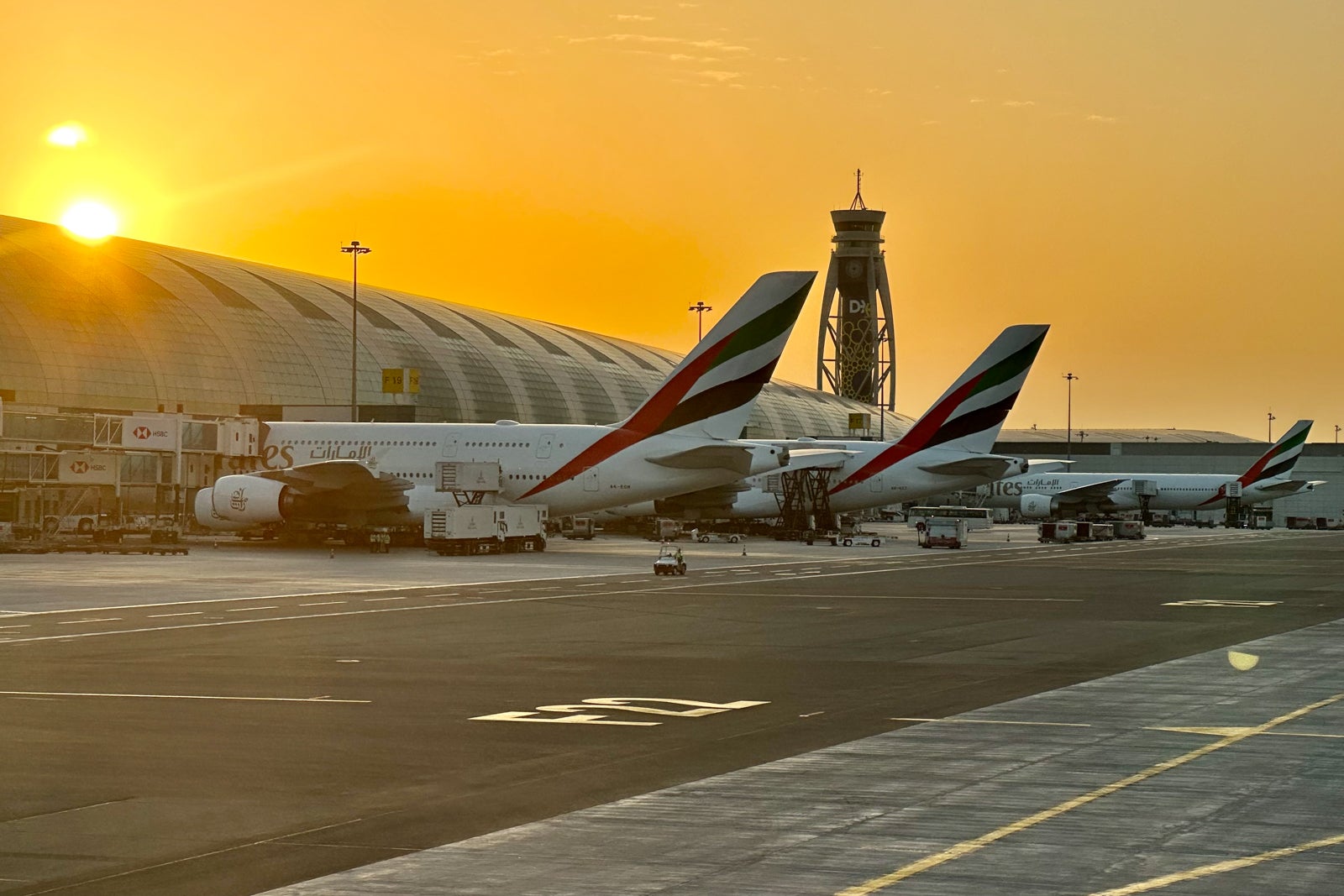 United and Emirates launch reciprocal loyalty benefits, other perks ...