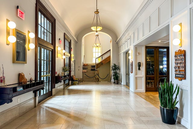 Quirky rooms and a trendy bar - The Line DC hotel - The Points Guy