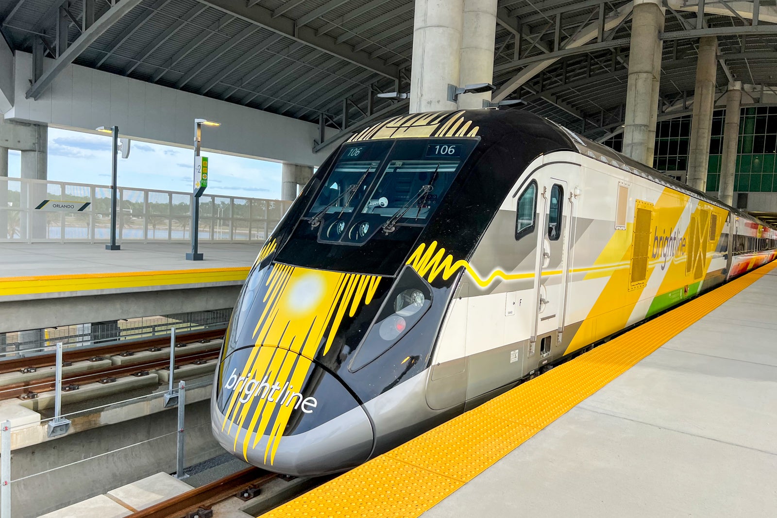 Brightline unveils a loyalty program: Here's everything you need to ...