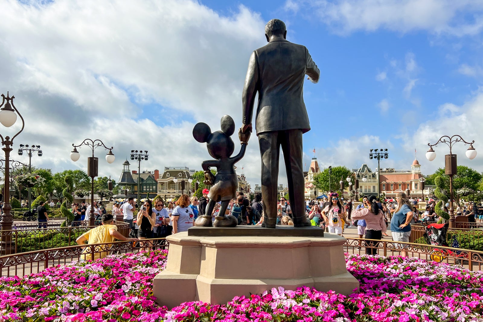 Here's how much it actually costs to go to Disney World - The Points Guy