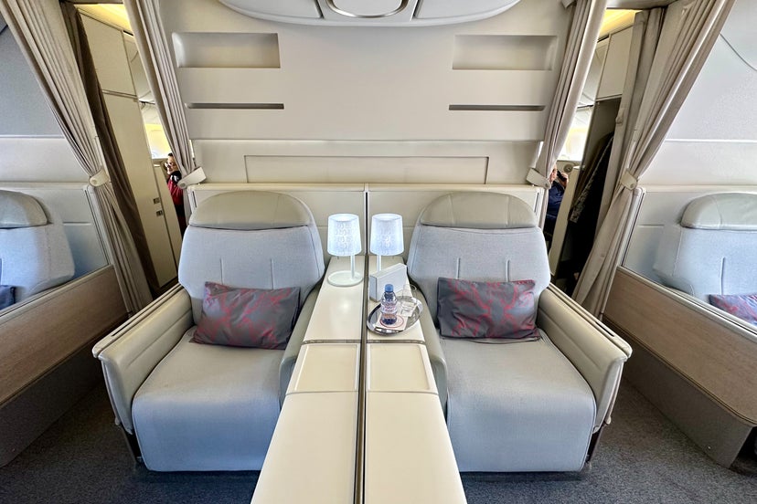 Review: Air France La Premiere first class on the Boeing 777-300ER ...