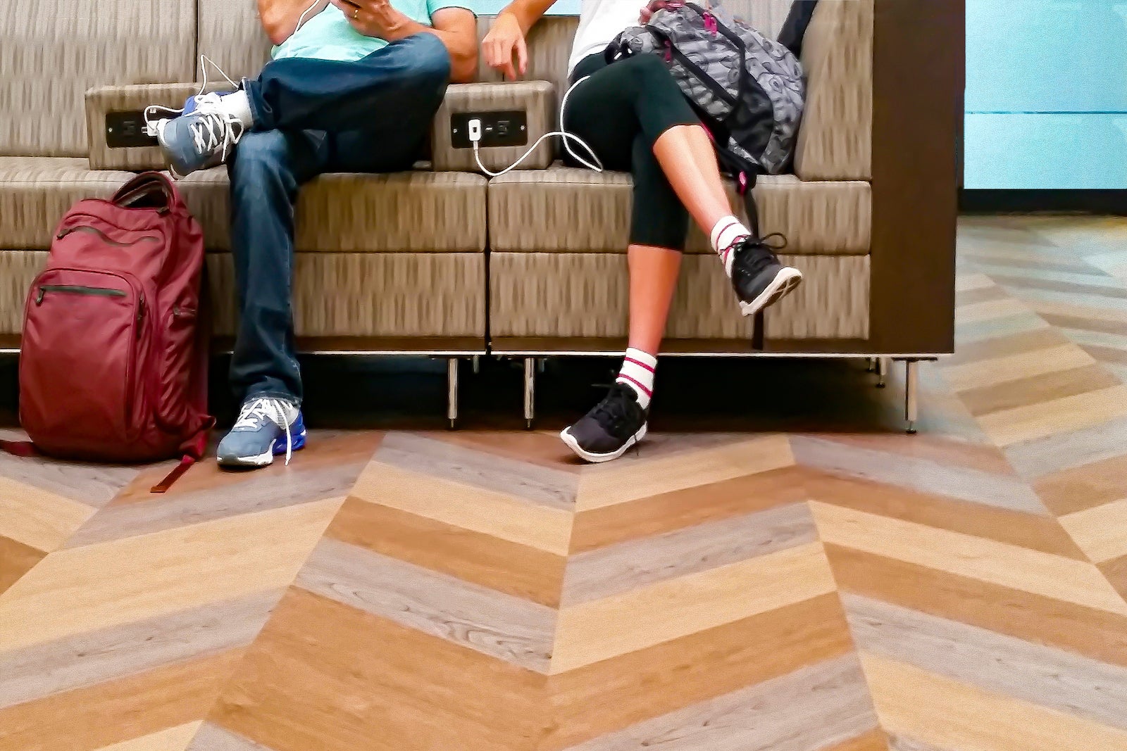 FBI warns of public charger hacking at airports and hotels — tips to ...