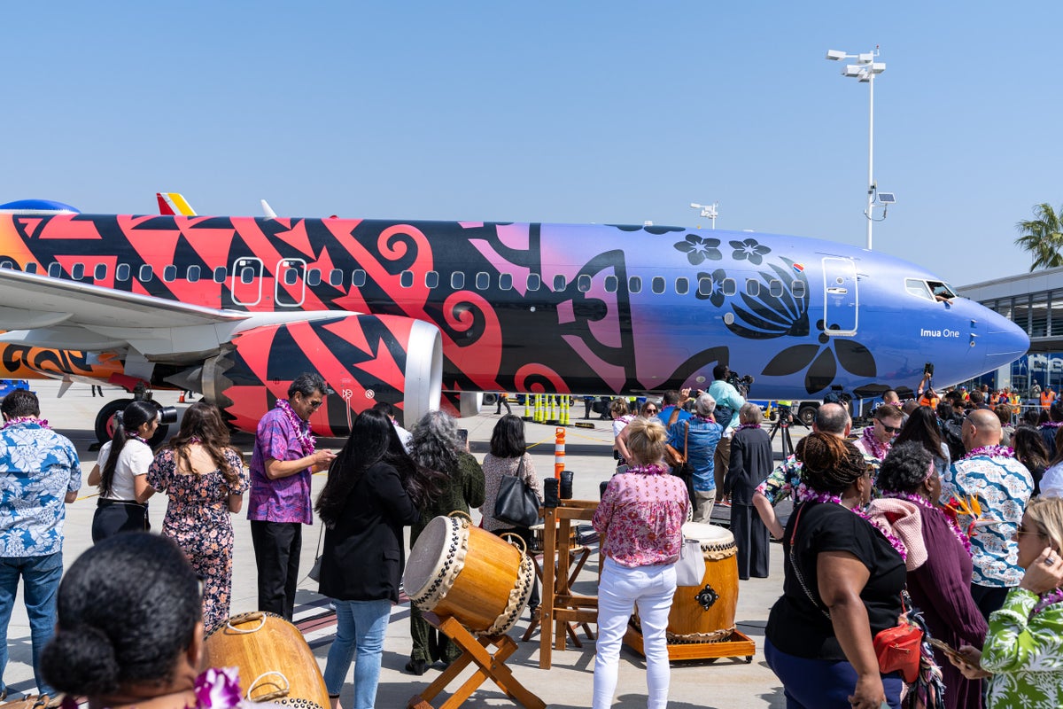 Southwest unveils stunning new Hawaii-themed aircraft - The Points Guy