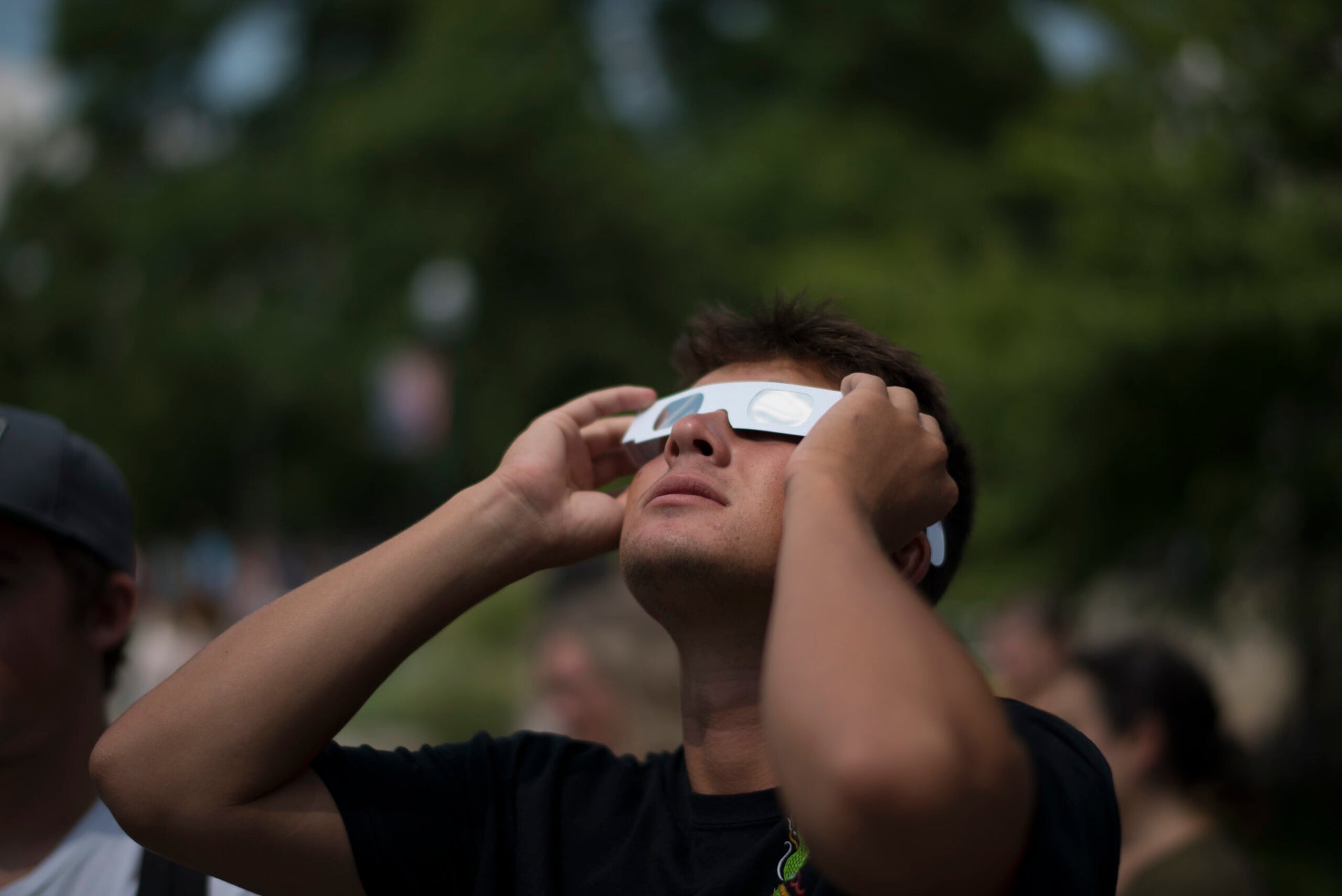 Solar eclipse 2024: Tips for planning a trip - The Points Guy
