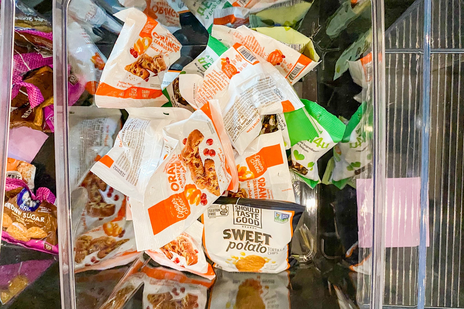 Inflight 'snackdown': The best free airline snack in the sky - The ...