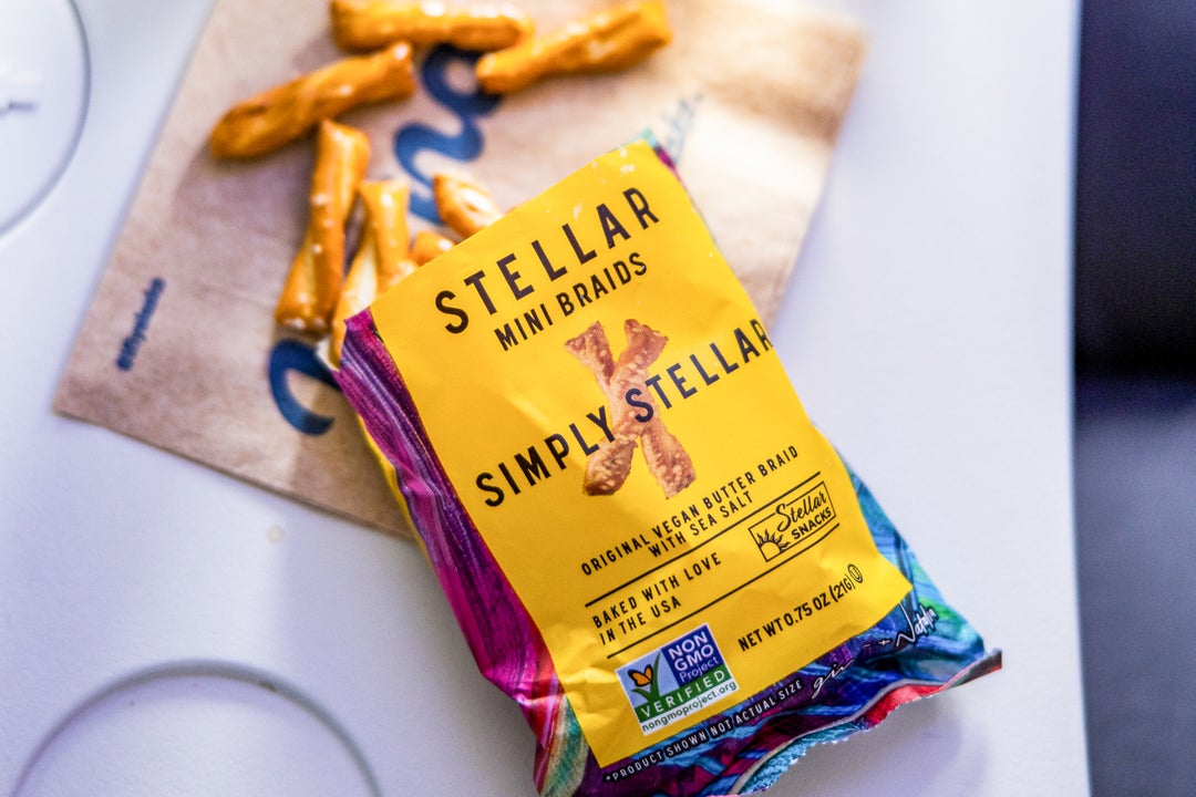 Inflight 'snackdown': The best free airline snack in the sky - The ...