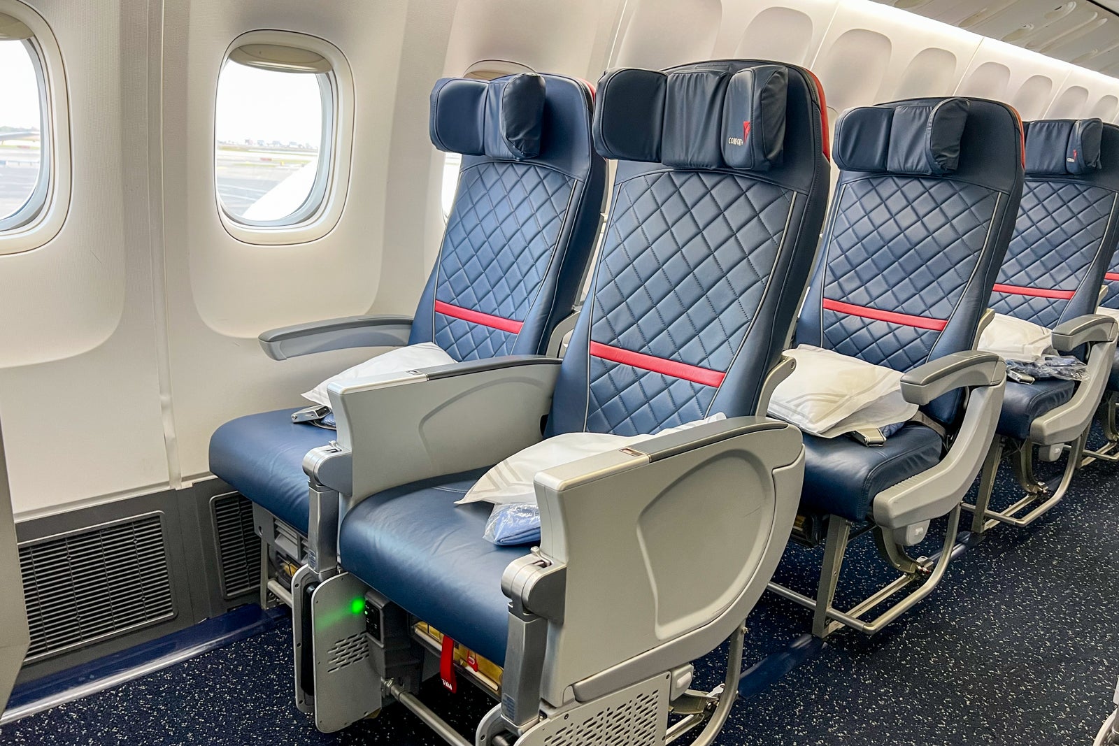 You can now preselect your meals on long-haul Delta Air Lines Comfort+ ...