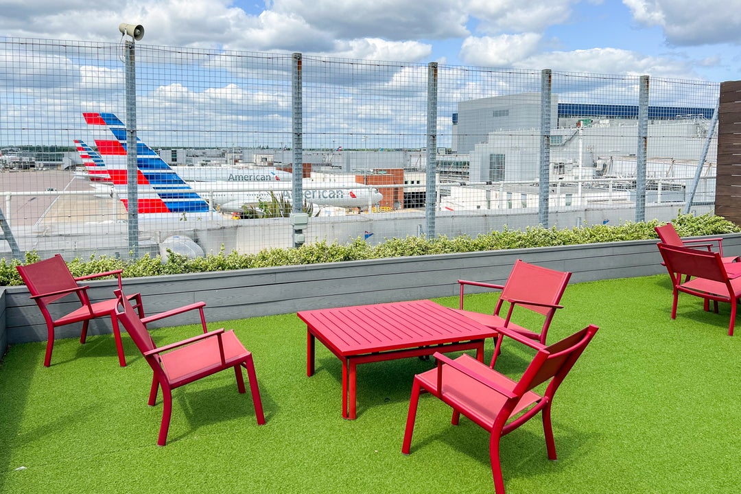 Virgin Atlantic restricts Heathrow Clubhouse Lounge access for Delta ...