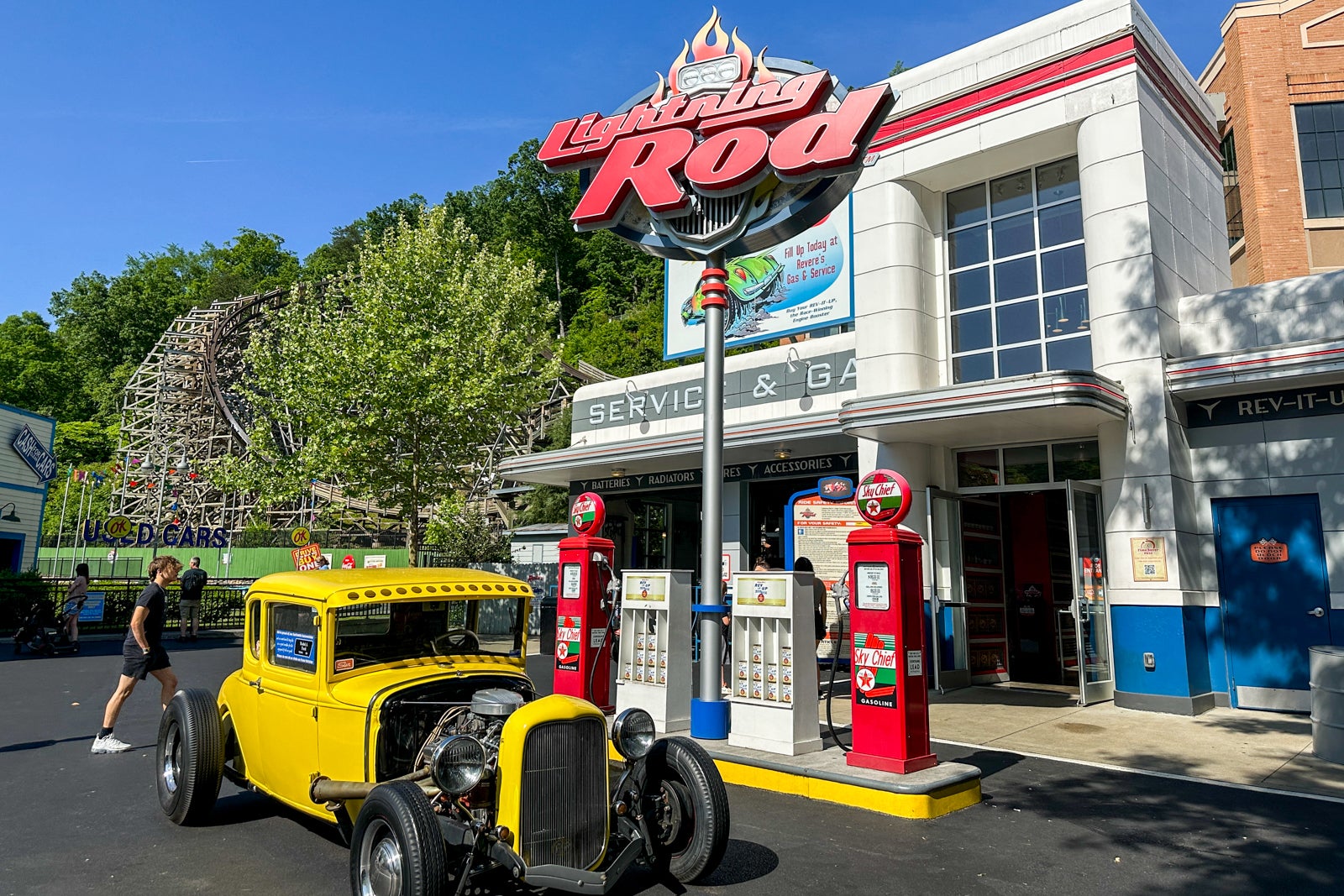 Dollywood: Everything you need to know about the food, fun and family ...