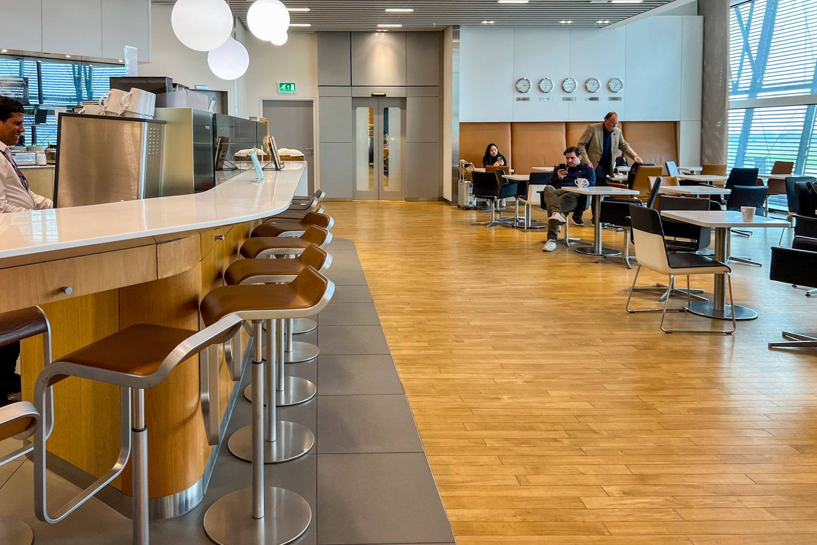 The best lounges at London Heathrow — and how to get inside - The ...