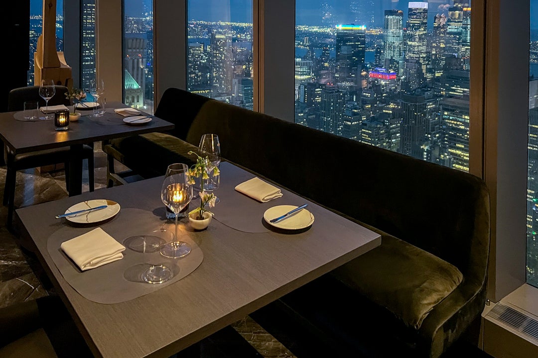 What it's like having dinner at the new American Express Centurion New ...