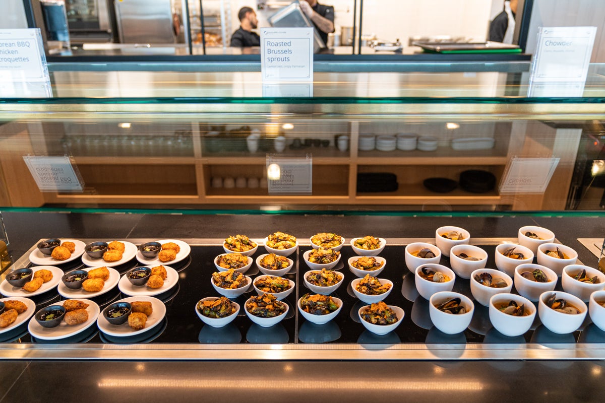Chase's splashy Sapphire Lounge is opening in Boston — here's a first ...