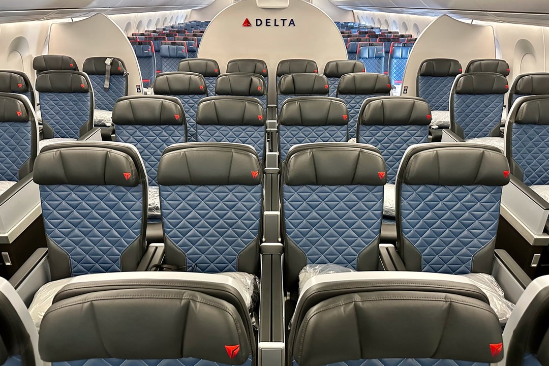 Delta SkyMiles: Complete guide to earning, redeeming and elite status ...