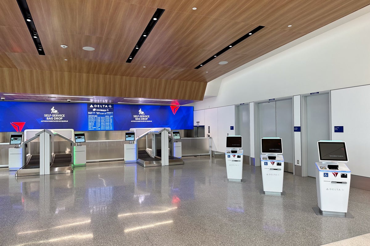 You can now walk between every LAX terminal post-security - The Points Guy