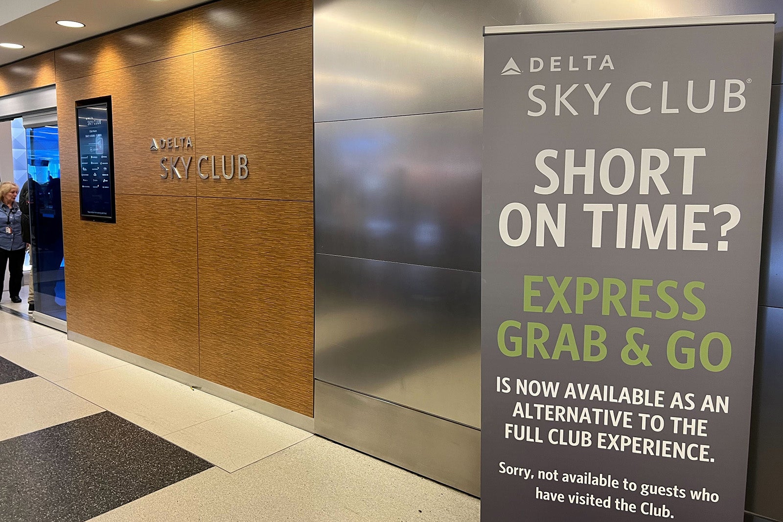Sneak peek inside Delta's 1st grab-and-go Sky Club concept - The Points Guy