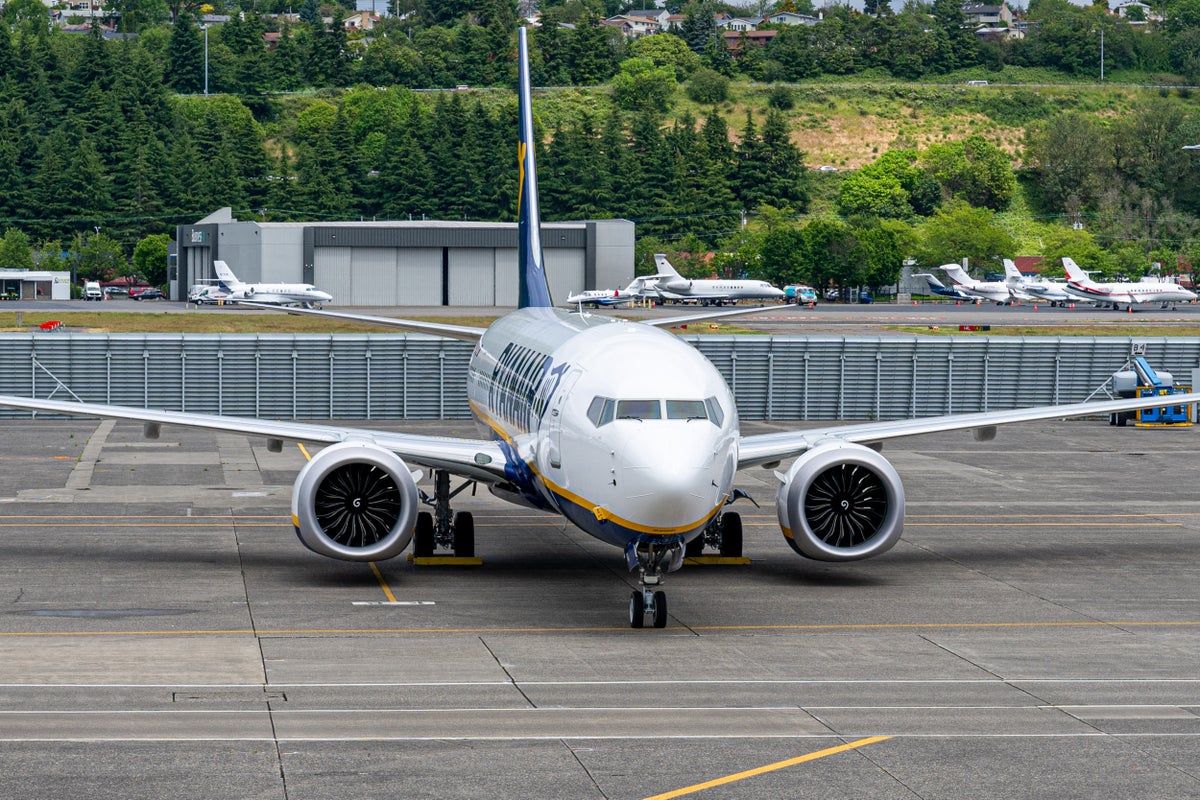 Ryanair orders 300 new 737 MAX 10 aircraft from Boeing - The Points Guy