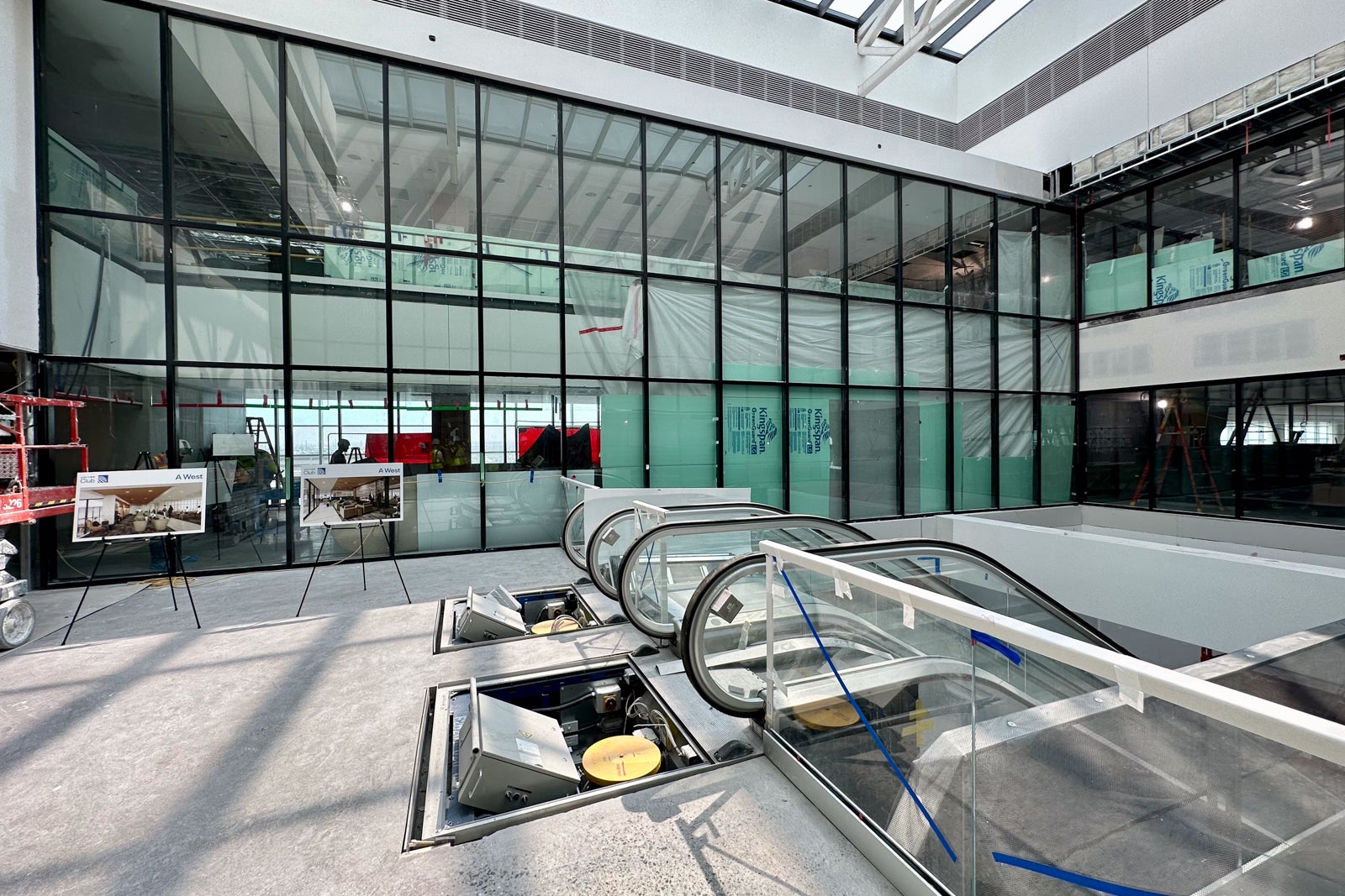 United’s new Denver club, now open - The Points Guy