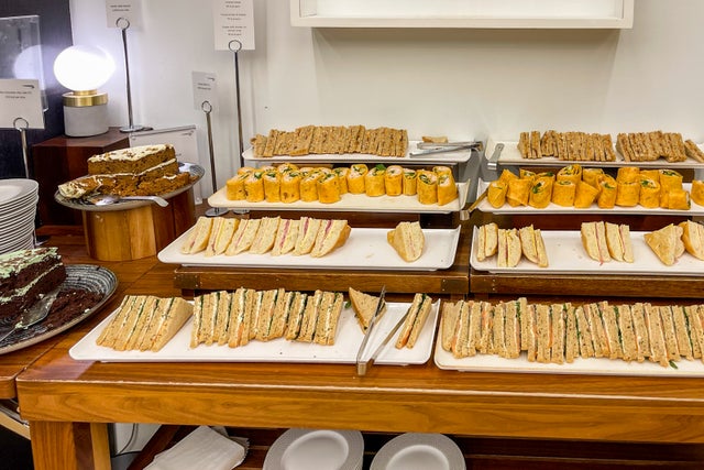 Oneworld Emerald members have access to British Airways' first-class ...