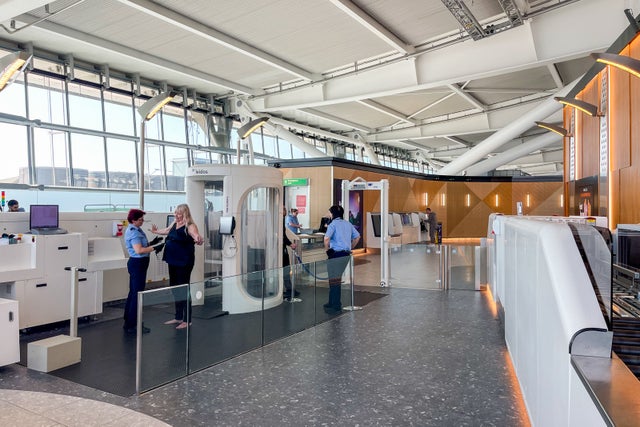 Oneworld Emerald members have access to British Airways' first-class ...