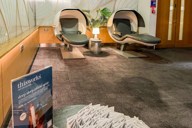 Oneworld Emerald members have access to British Airways' first-class ...