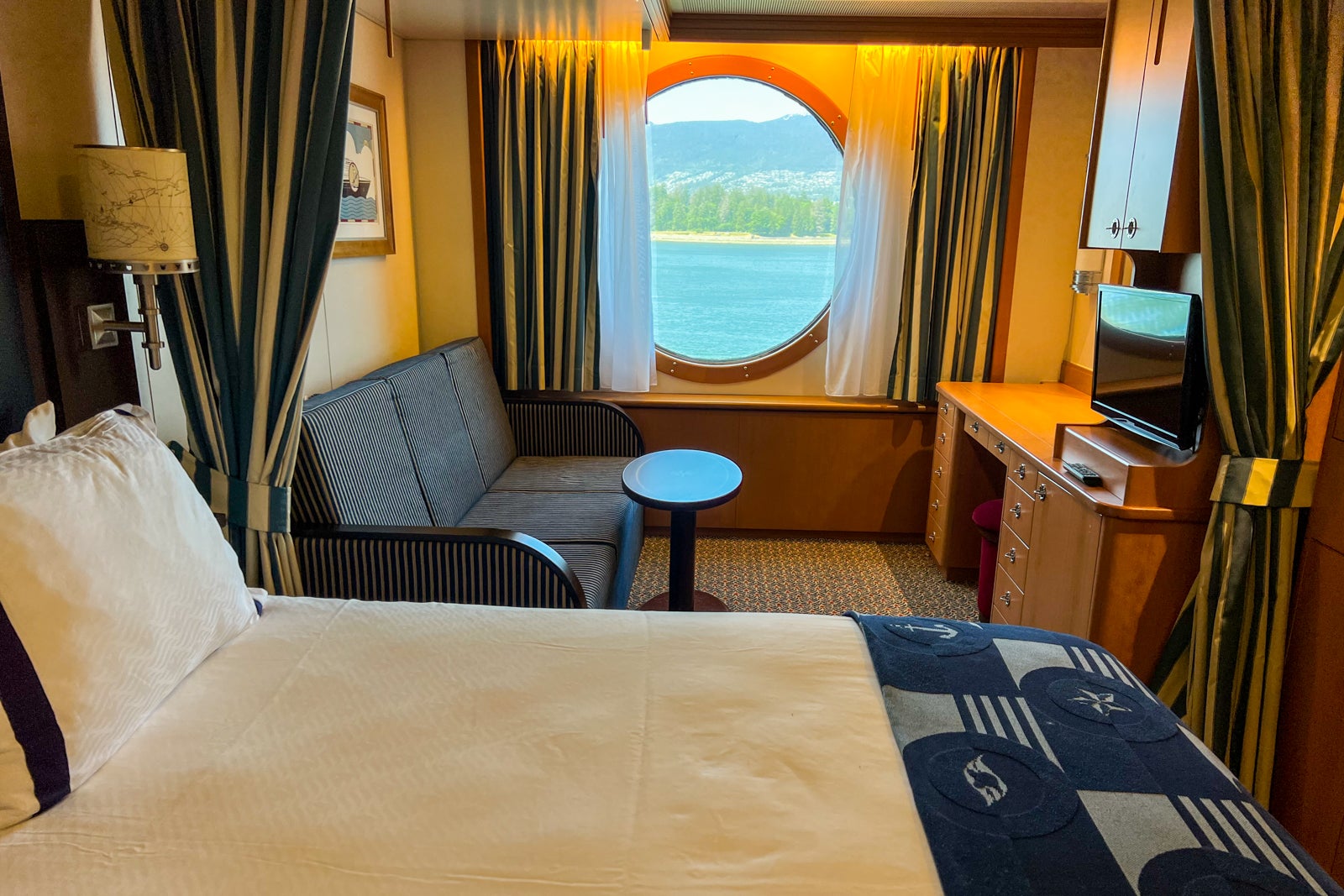 Disney cruise cabins and suites: Everything you need to know - The ...