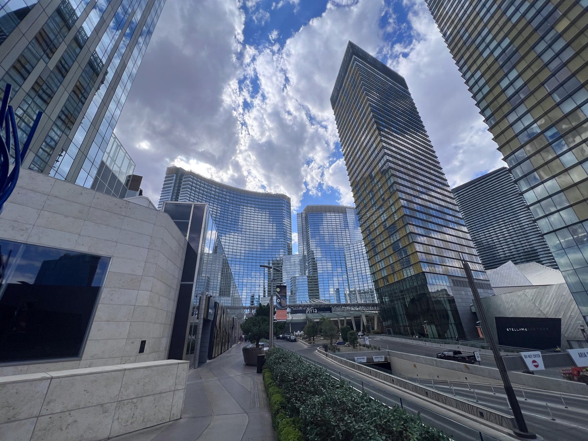 What it’s like staying at Aria Resort & Casino in Las Vegas - The ...