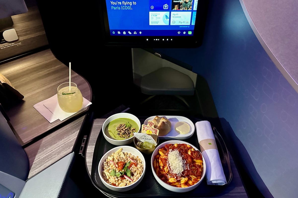 JetBlue's impressive tech innovation that I wish other airlines would ...