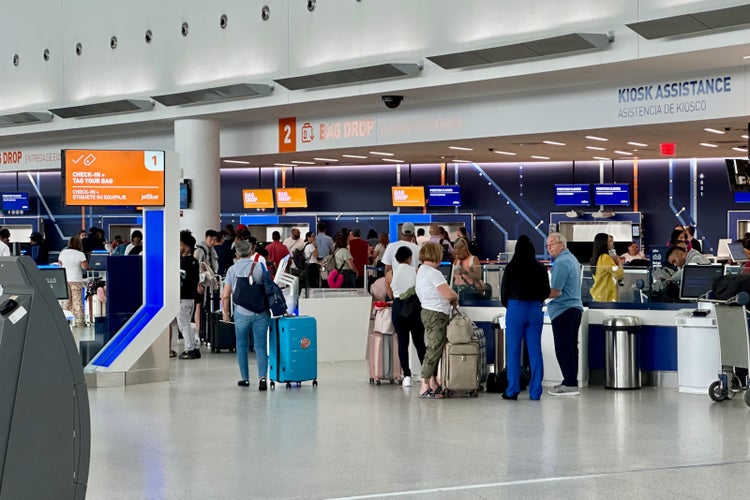 What it was like onboard JetBlue's splashy inaugural flight from NYC to ...