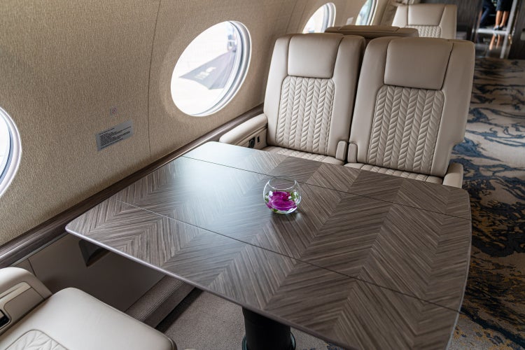 Inside Qatar Airways' Gulfstream G700 and Airbus A319 private jets ...