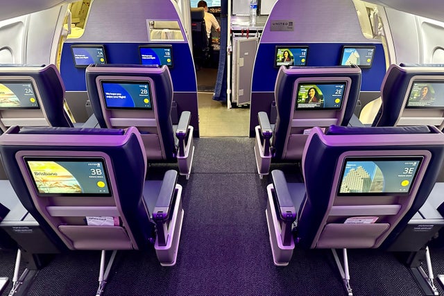 New first-class seat, overhauled cabins shine on United's retrofitted ...