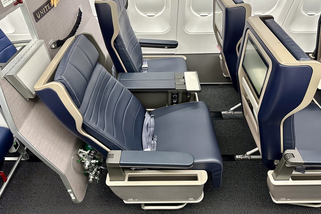 Comparing Delta's and United's new domestic first-class seats - The ...