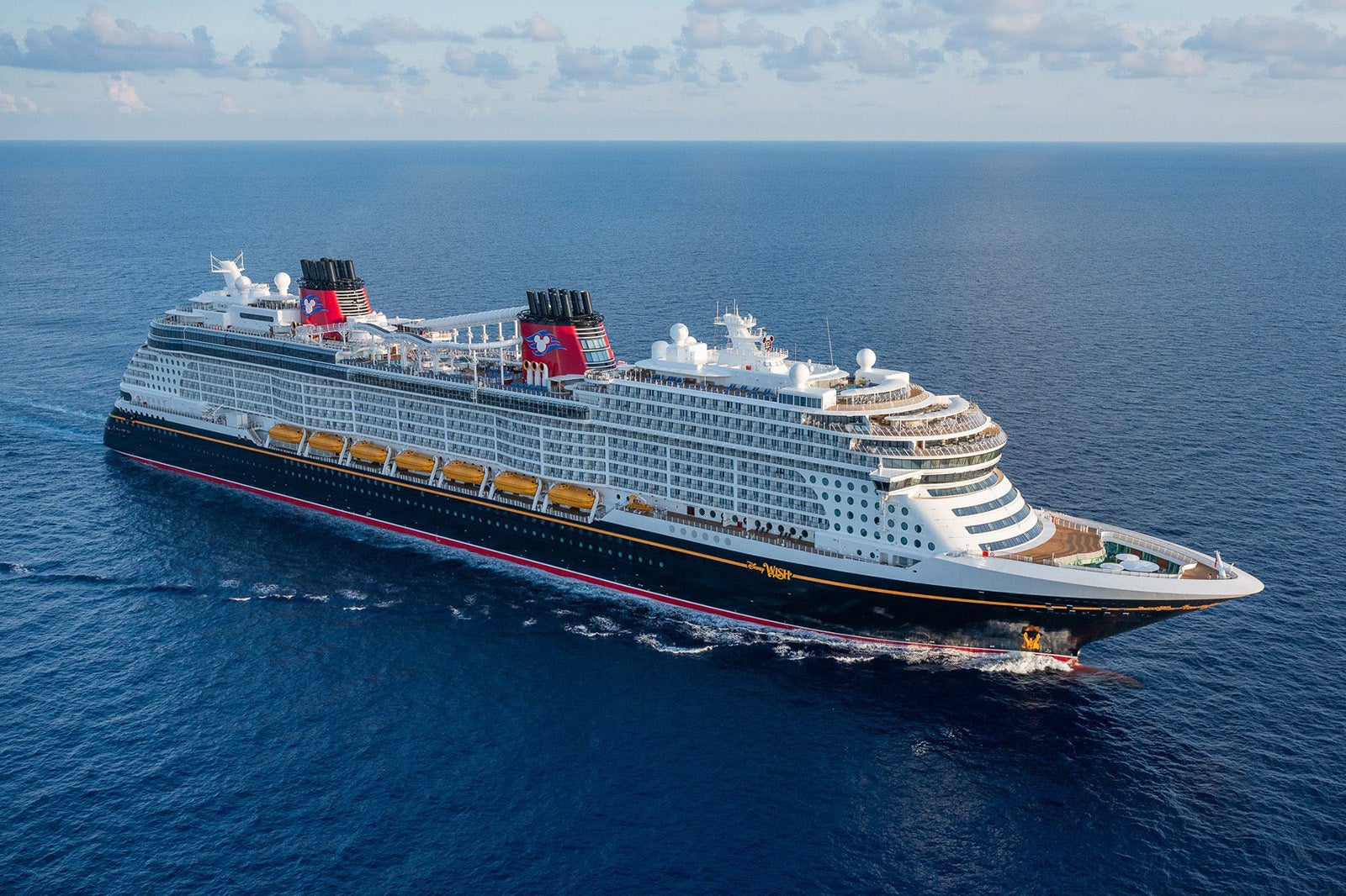 Disney cruise line ships ranked by size from biggest to smallest — the ...