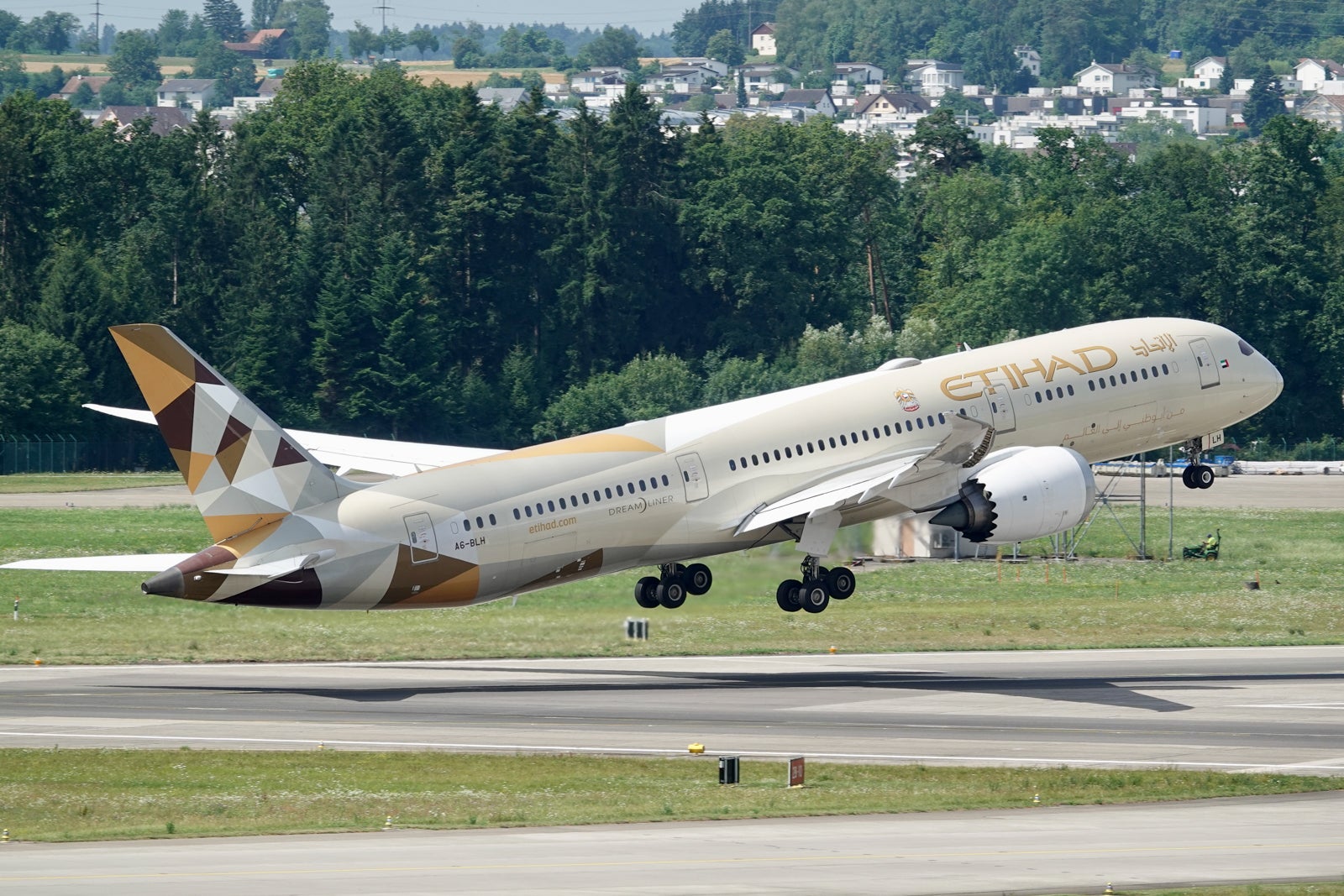 Now live: Etihad Guest changes to award redemptions, elite status and ...