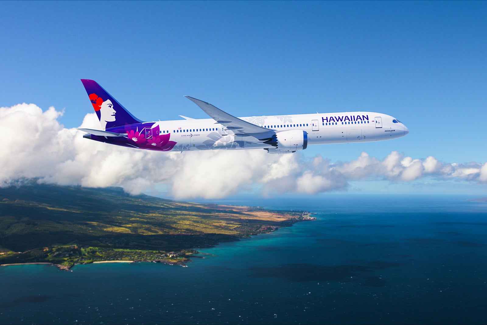 Hawaiian Airlines wants to lure premium travelers with new amenity kits ...