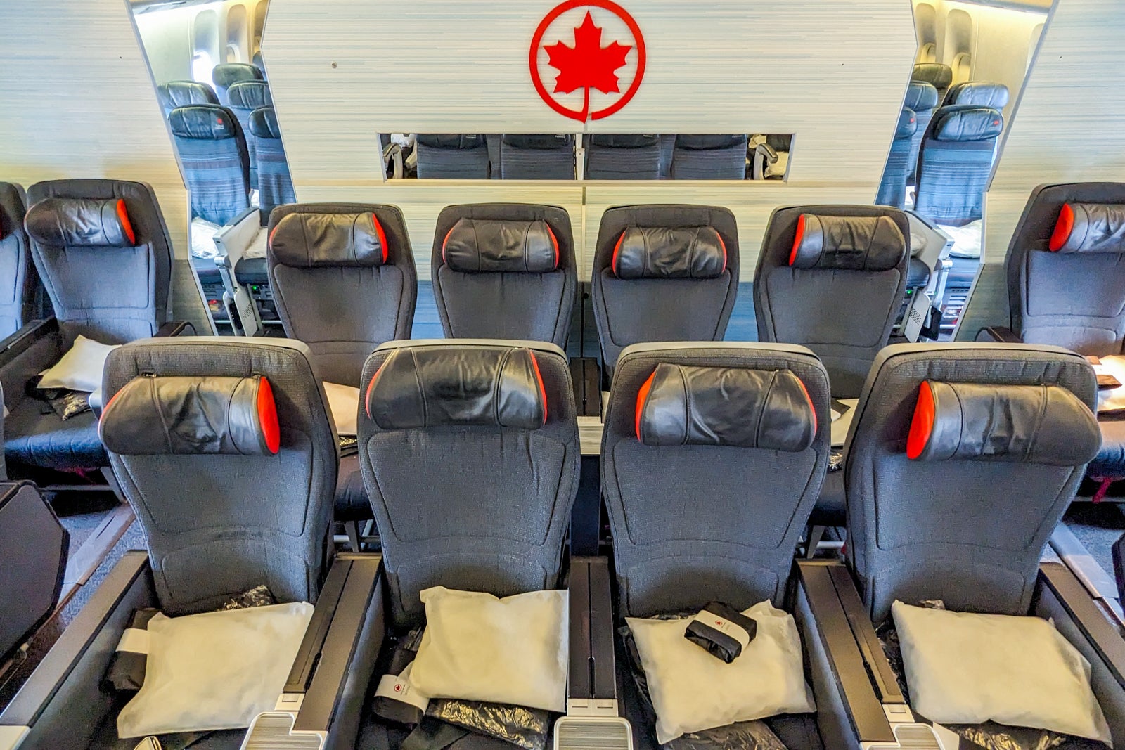 Air Canada Aeroplan: Everything to know about earning and redeeming ...