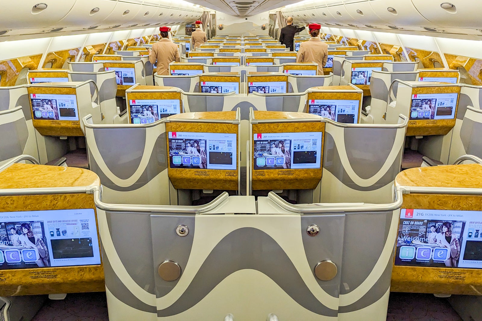 Emirates begins retrofits for Boeing 777s, including new business-class ...