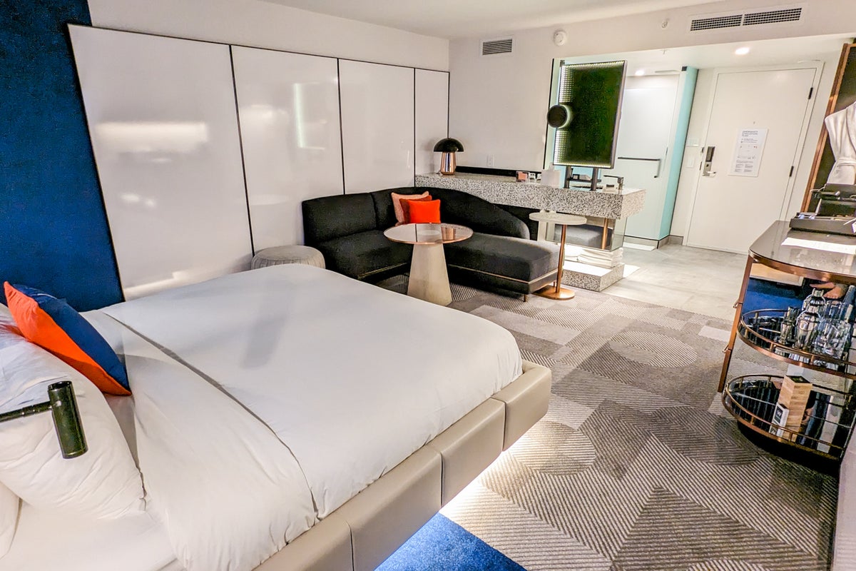 W Toronto Hotel review - The Points Guy