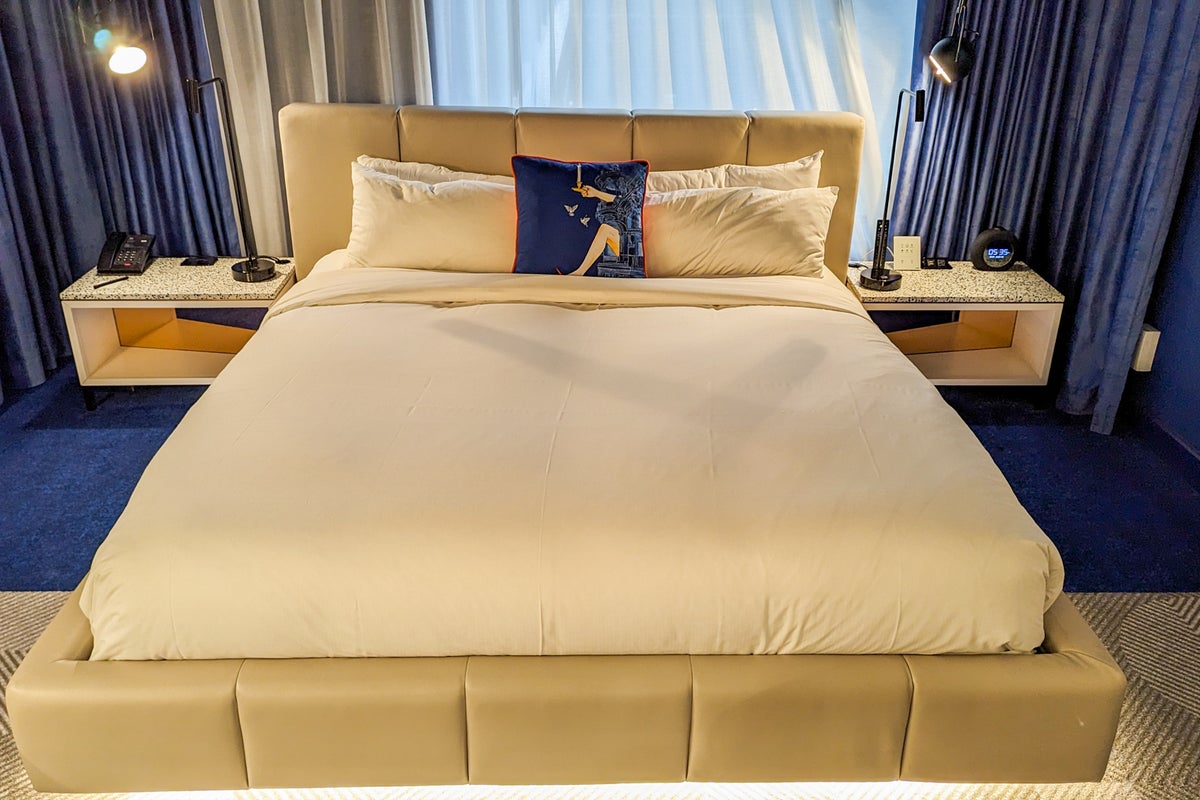 W Toronto Hotel review - The Points Guy