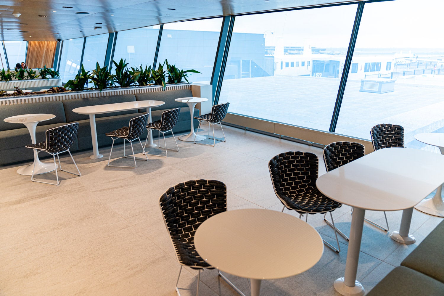 1st look at the brand-new Capital One Lounge at Washington Dulles - The ...