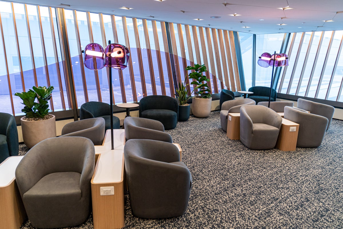 1st look at the brand-new Capital One Lounge at Washington Dulles - The ...