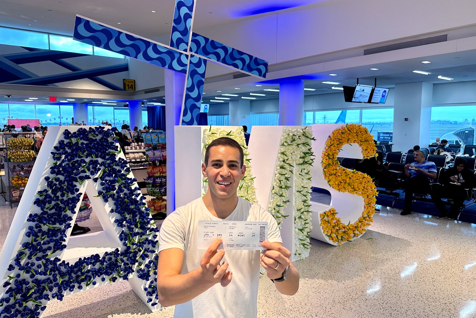 What it was like onboard JetBlue's inaugural flight from New York to ...