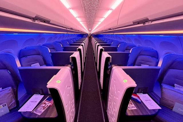 What it was like onboard JetBlue's inaugural flight from New York to ...