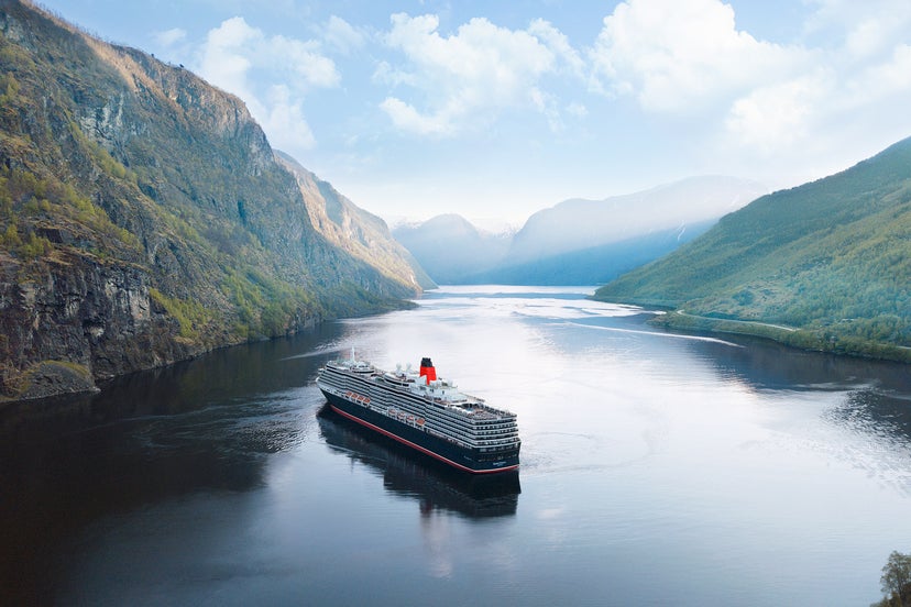 The 5 best destinations you can visit on a Cunard Line cruise ship ...