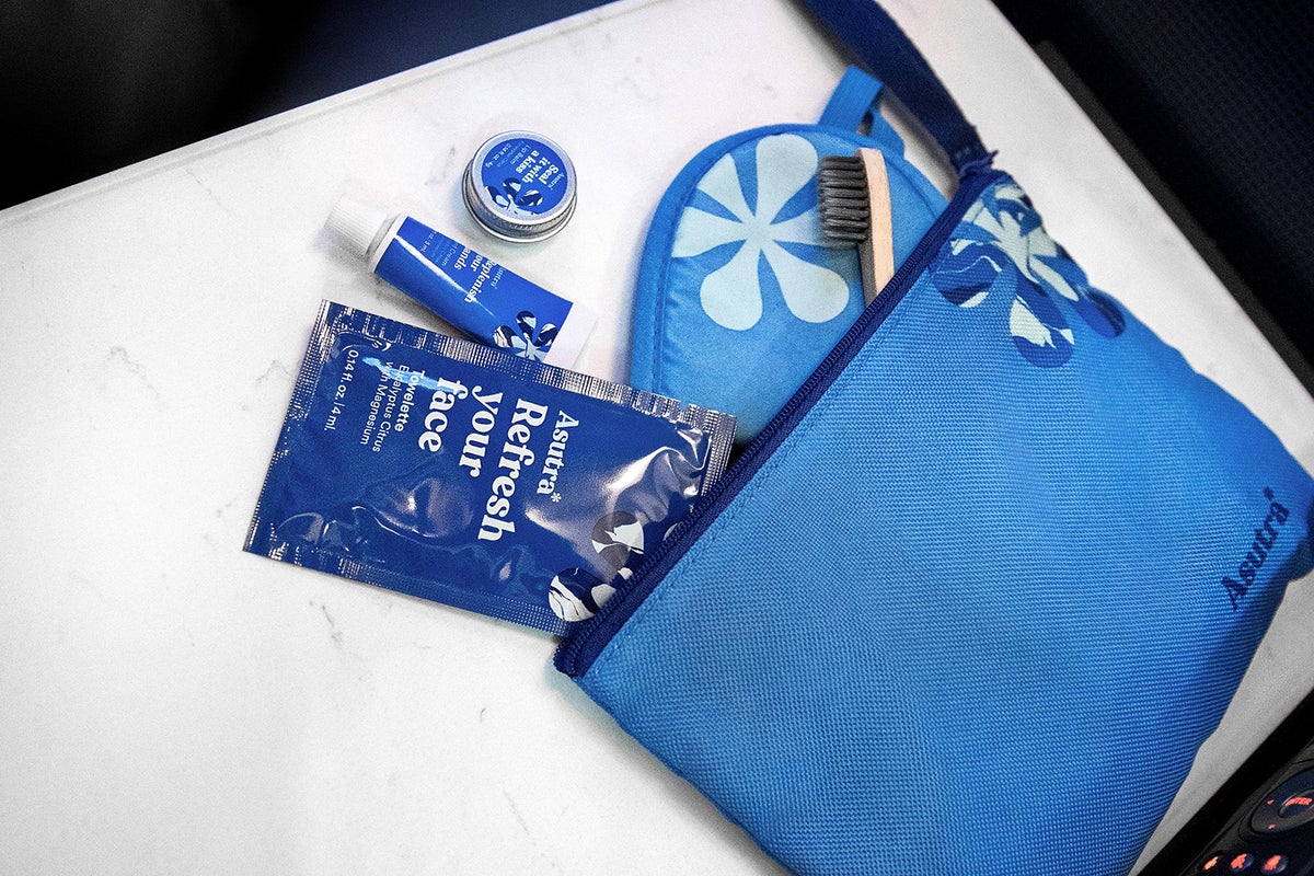 United debuts all-new domestic amenity kits, replacing Away - The ...