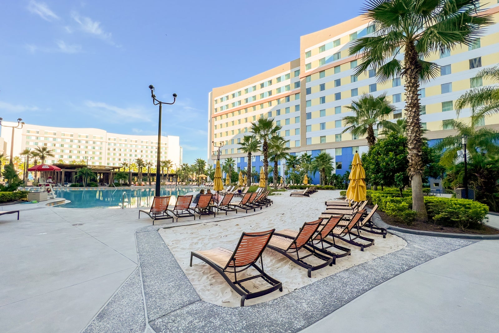 Universal's Endless Summer Resort — Dockside Inn and Suites: What it's ...